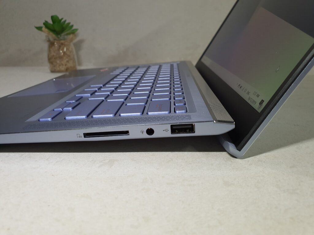 Asus ZenBook 14 UM431 Review - Affordable AMD powered workhorse ...
