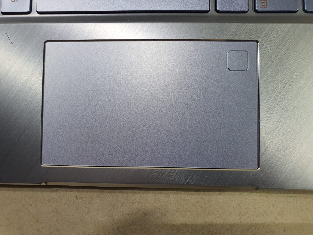 Asus ZenBook 14 UM431 Review - Affordable AMD powered workhorse ...